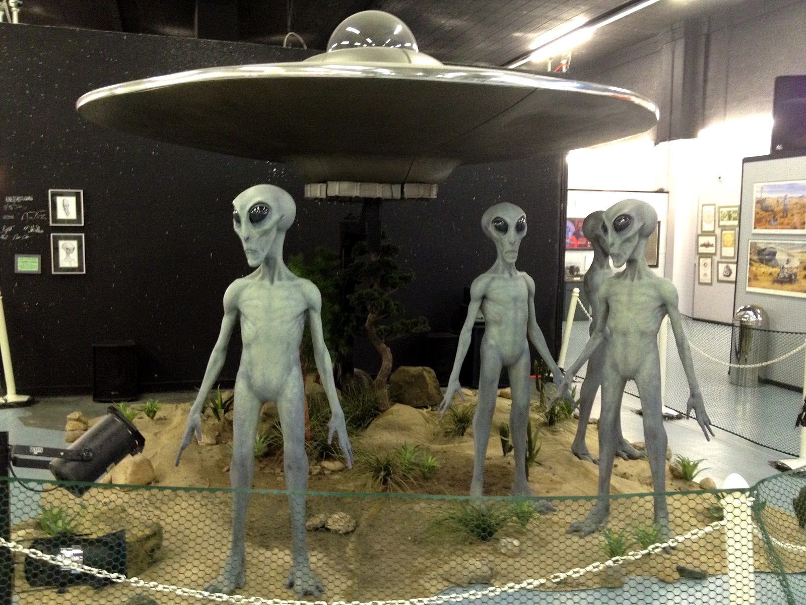 Our Epic Art*o*mat® Road Trip Blog: Around New Mexico 2: Roswell, UFO ...