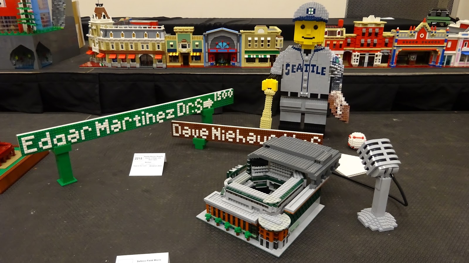 Edge in the Emerald City: LEGO time! Get Your Brick On