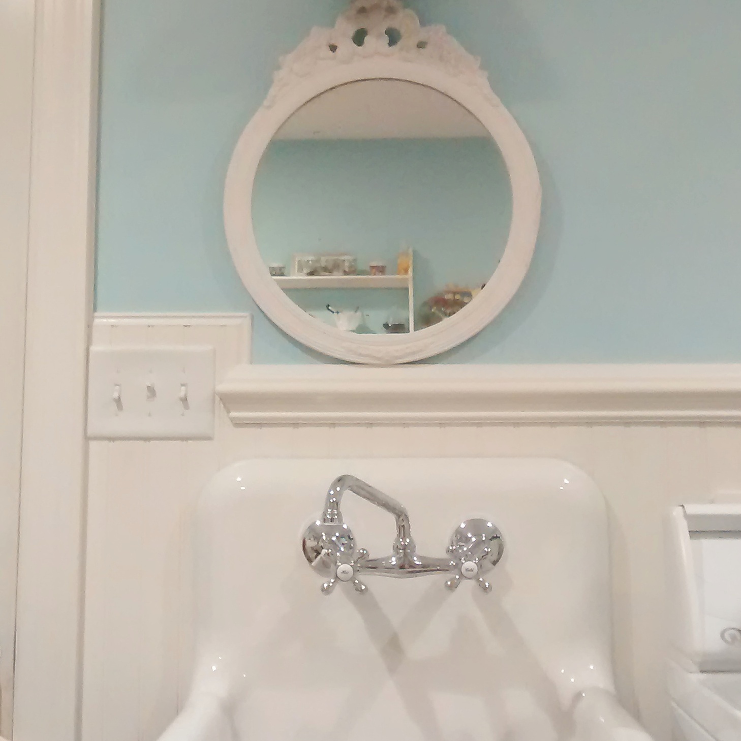 The Joyful House: Sewing Room Mirror