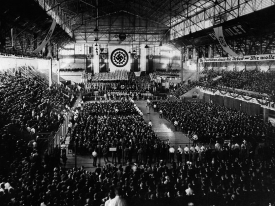 Perón y la Tercera Posición. El IV Reich en la Argentina: LOS OJOS DEL ...