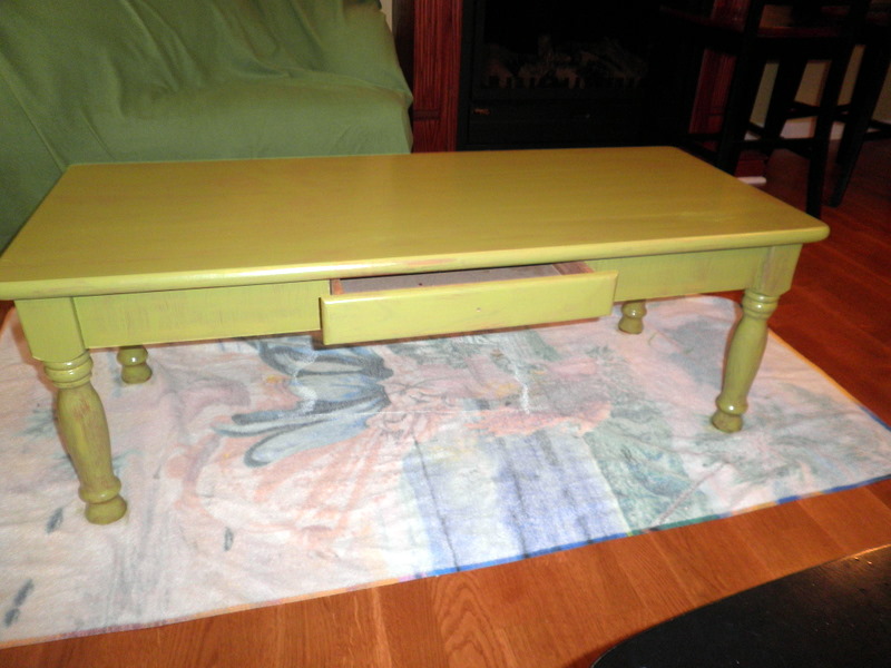 Mommy Makes Me: Decoupage a Table {With Modge Podge}