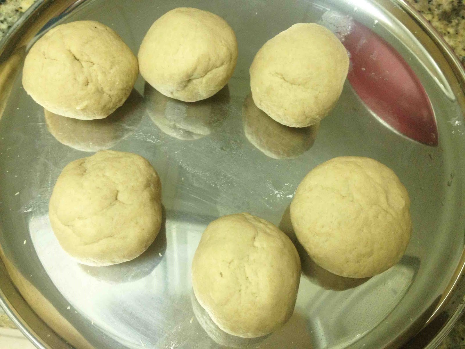 ALOO PARATHA RECIPE / ALOO CHAPATI RECIPE - STUFFED PARATHA / CHAPATI