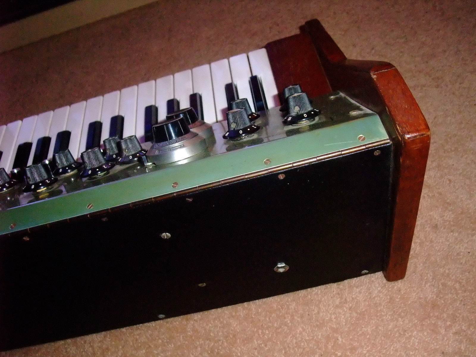 MATRIXSYNTH: Rare Vintage Analog Synthesizer Keyboard of Unknown Origin