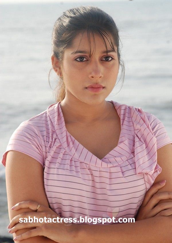 Bhavana Actress Hot: Rashmi Gautam Hot Navel And Armpit Show in Saree ...