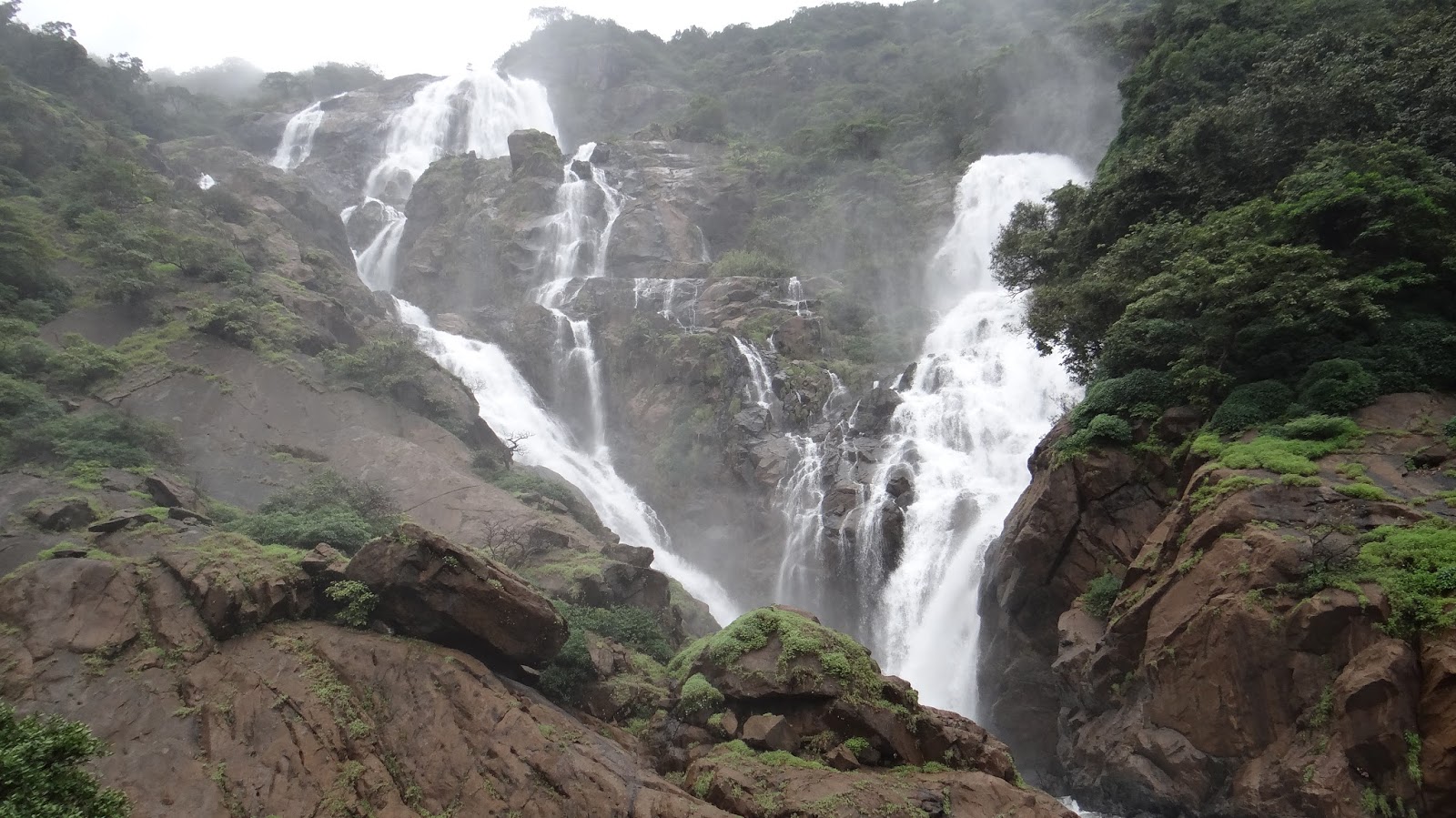 Uexplore: A Monsoon Weekend Trip to Dudh Sagar Waterfall