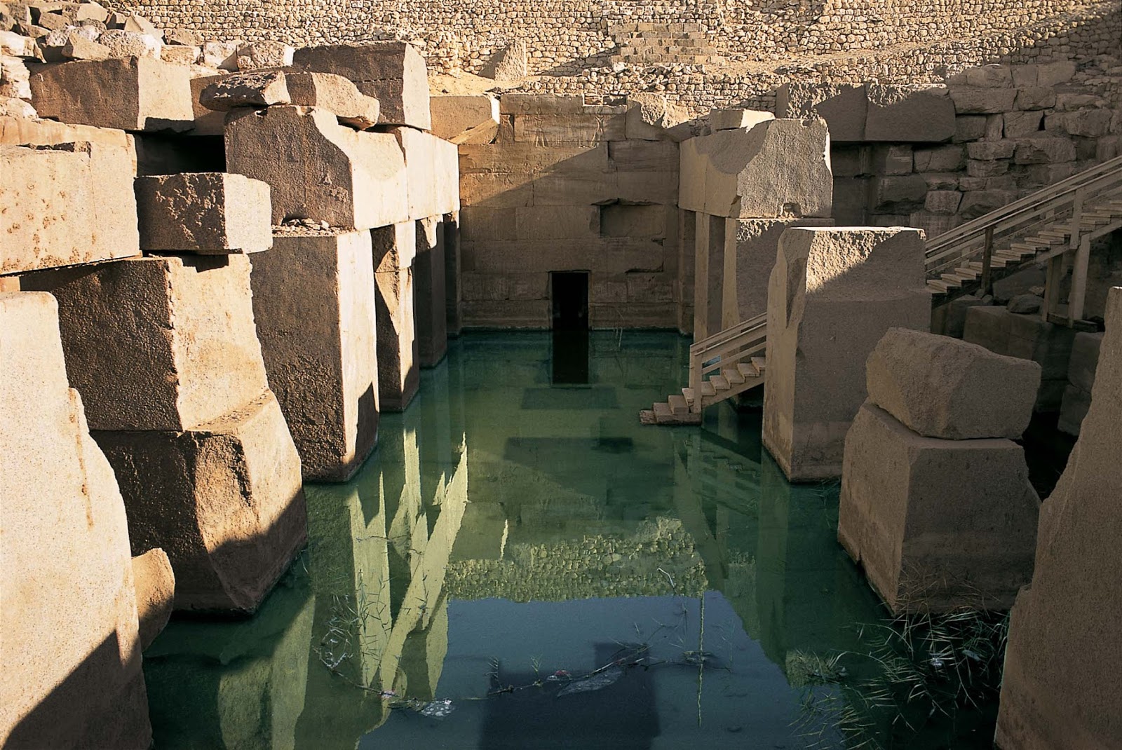 Solomons Blondes: The Osireion at Abydos - Sety 1