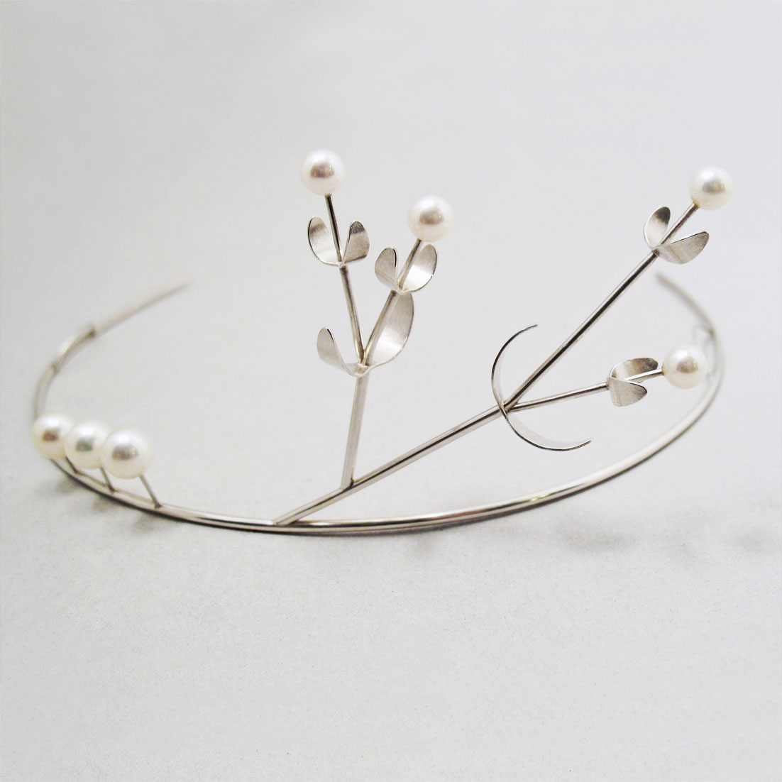 Brudkrona för ett julbröllop. Bridal crown for a Christmas Wedding ...