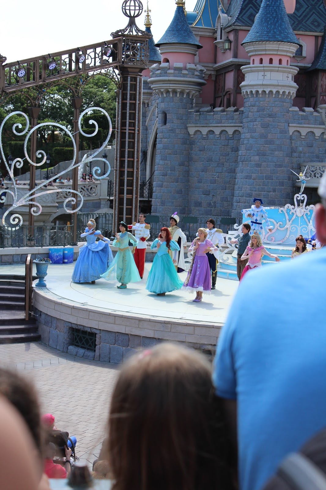 KuWAIT for it...: Disneyland!