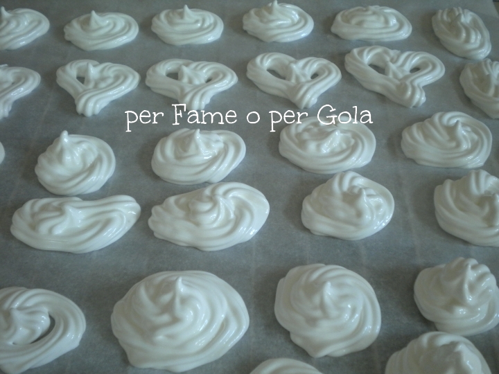 per Fame o per Gola: Leggere e friabili: ...le meringhe!