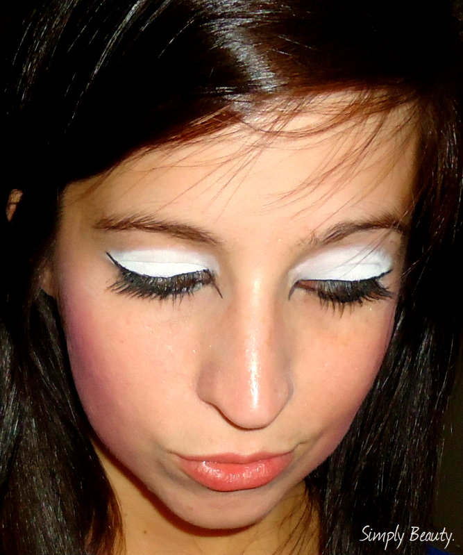 Simply Beauty.: The Penguin Makeup Challenge- Day 1