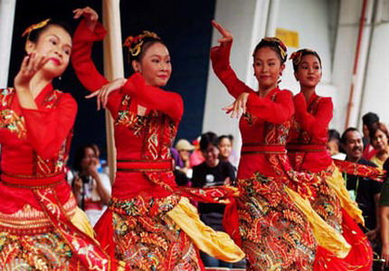 Kembara Belantara: TARIAN JAIPONGAN YANG MEMPESONAKAN