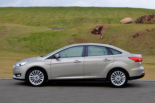 Novo Focus Fastback 2016: preços, consumo e ficha técnica