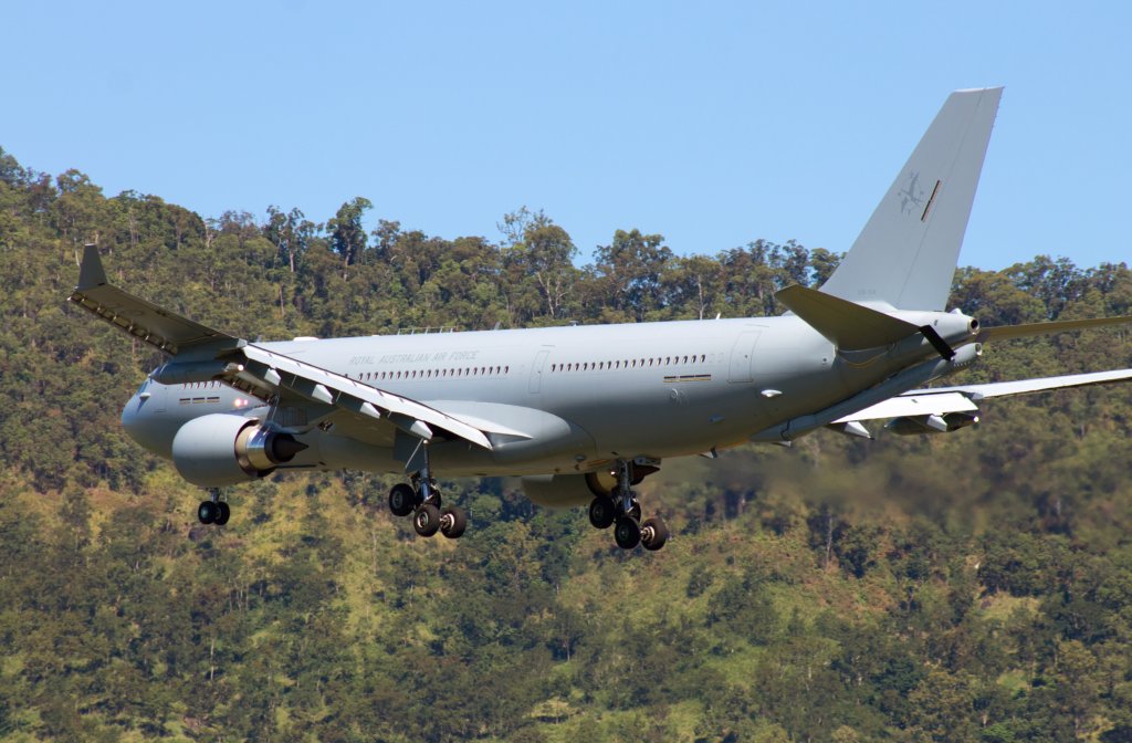 Far North Queensland Skies: Dragon 06 KC30 tanker