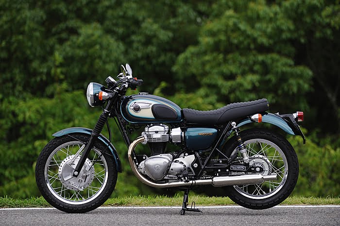 Racing Cafè: Kawasaki W800 Special Custom by Pleasure