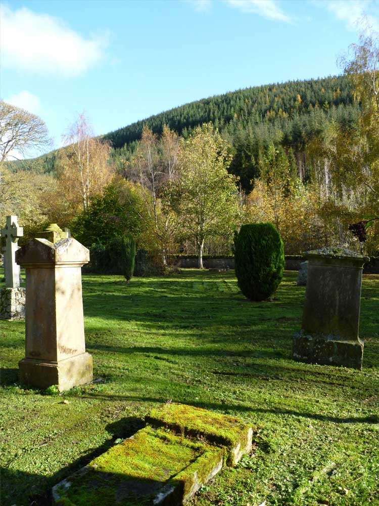 Frieda Oxenham: Innerleithen Graveyard