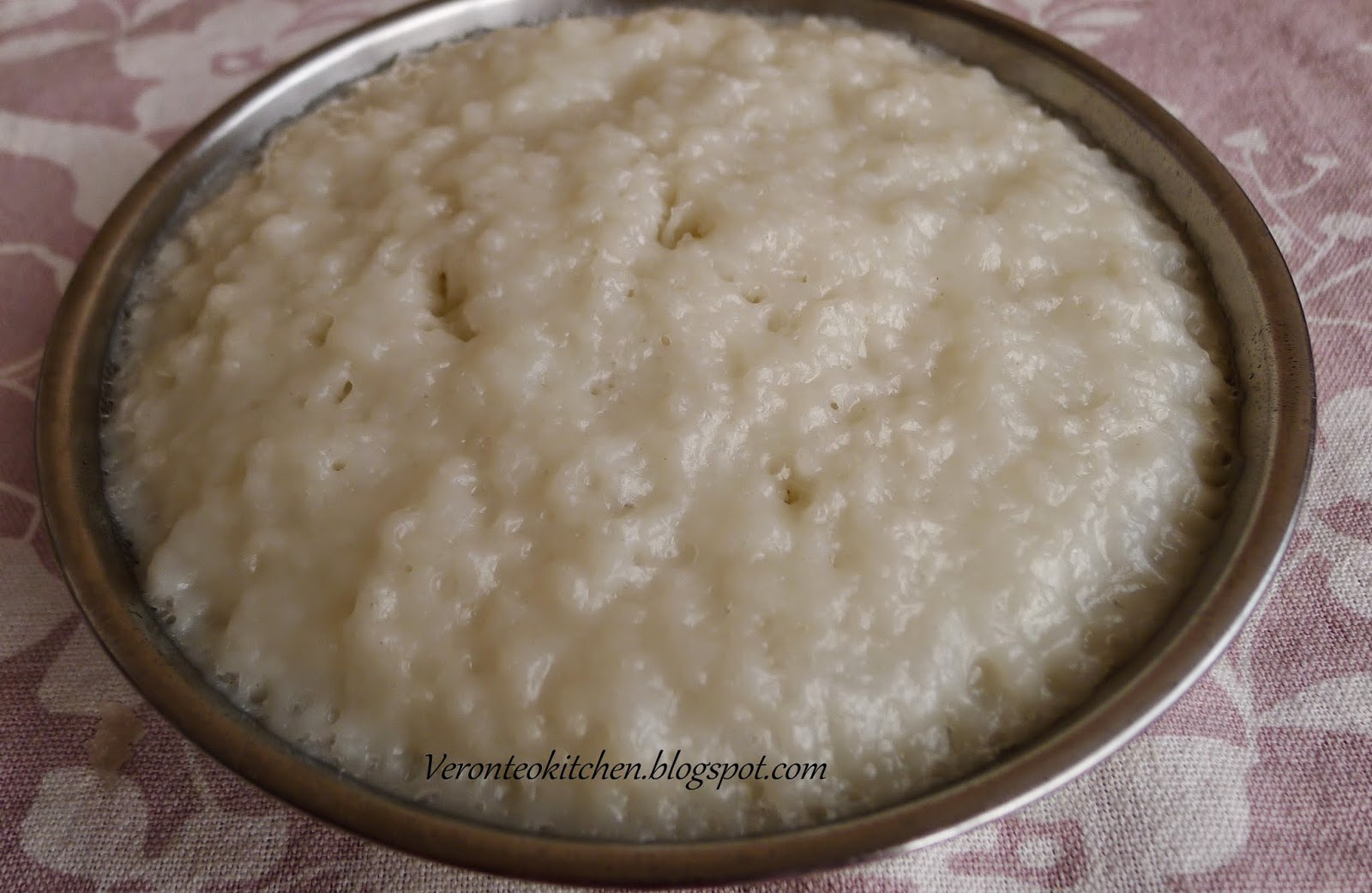 Veronica's Kitchen: Chinese Steamed Rice Cake - 白糖糕
