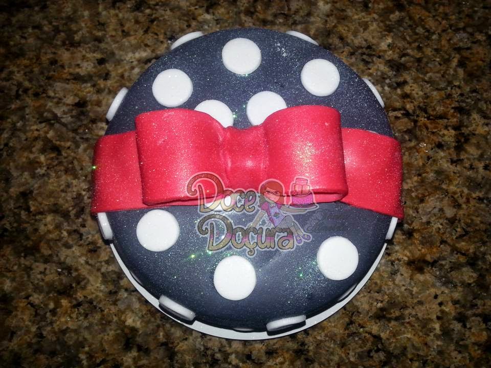 Tânia Almeida Bolos: Bolo Preto com Poá