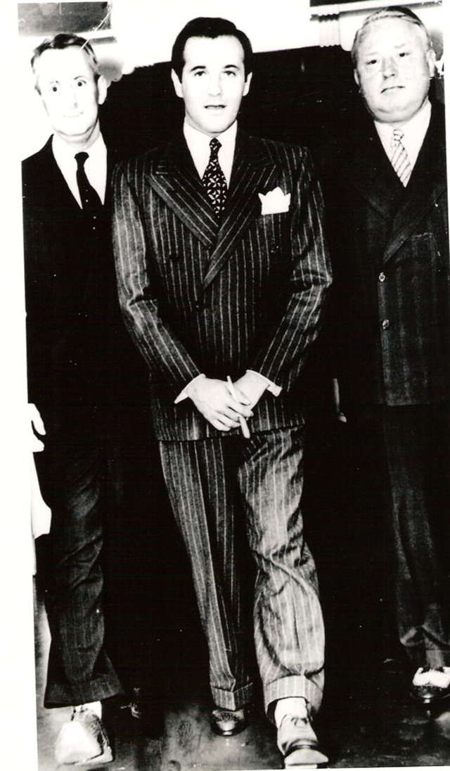 A Brutal Killer and A Smart Businessman: Everyday Photos of Bugsy ...