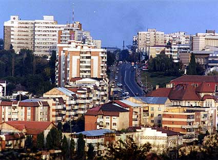 Primaria Slatina: Faraonul Vâlcov şi-a bãgat firmele la produs!