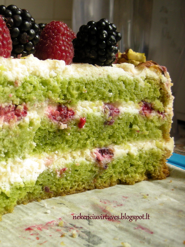 Nekenčiu virtuvės: Žalias tortas su avietėmis