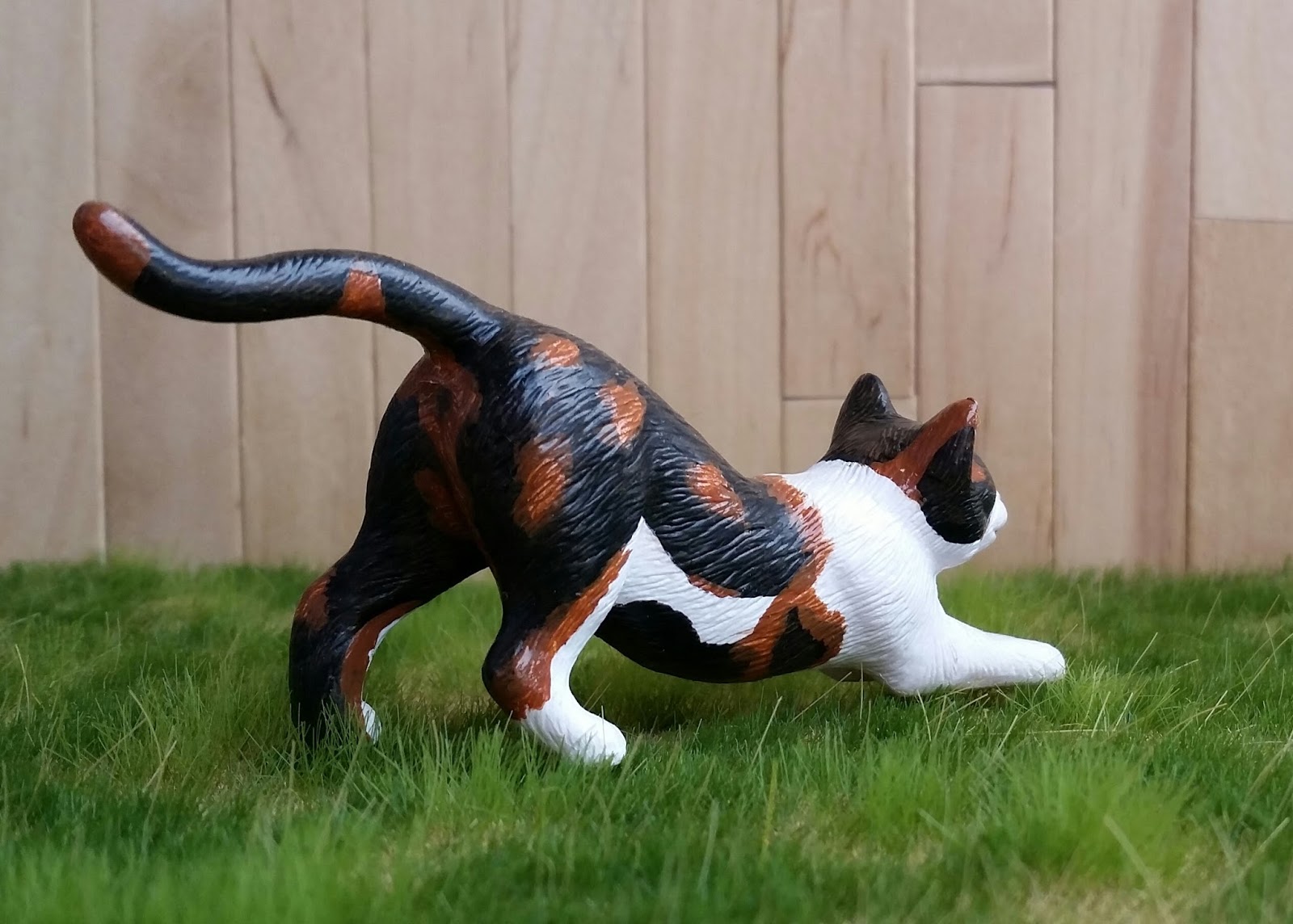 Models and Horses: Breyer 1517 Calico Cat (Calico Stretching Cat)