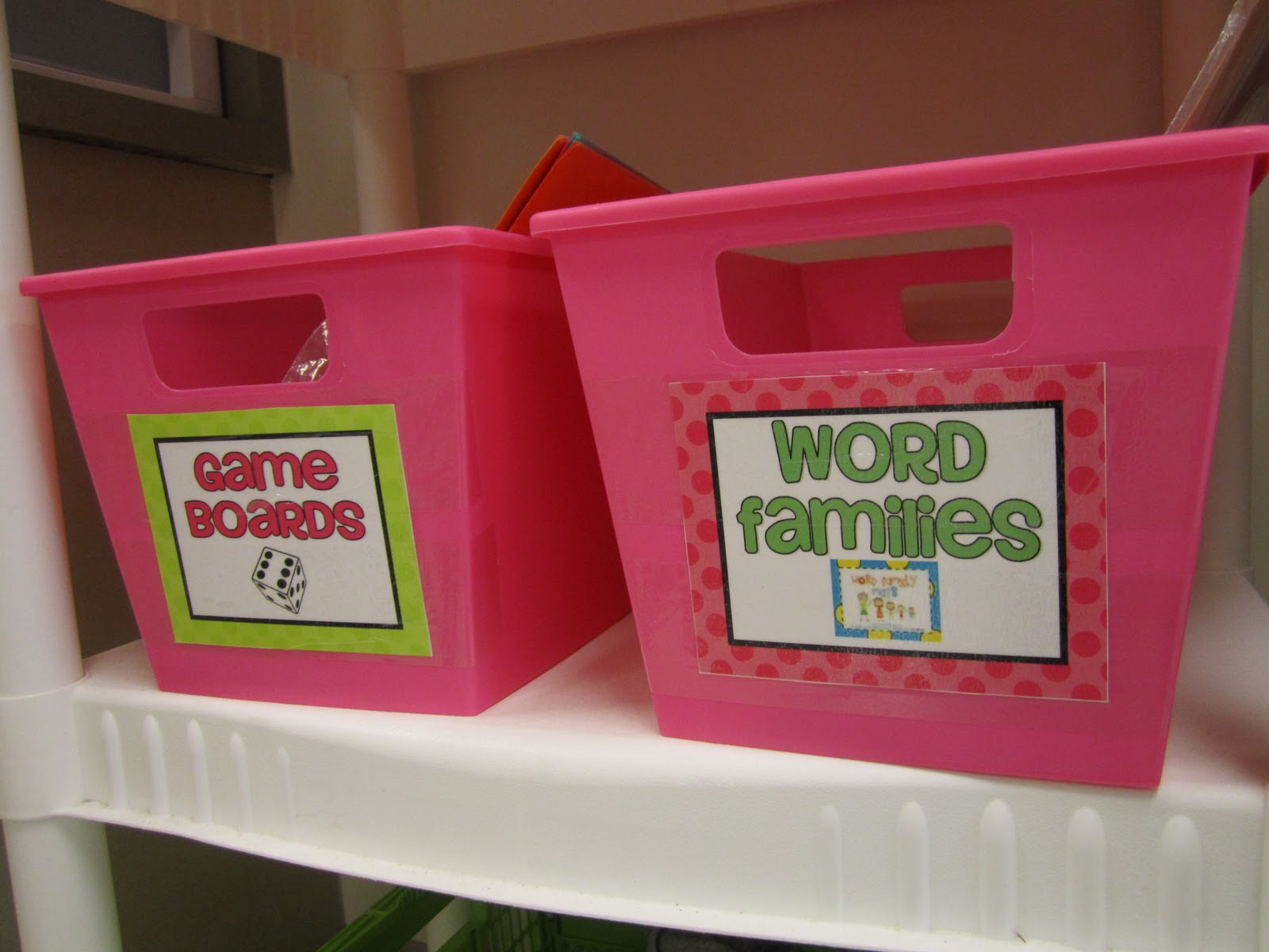 First Grade Glitter and Giggles: Daily 5 Work on Words...Freebie too!