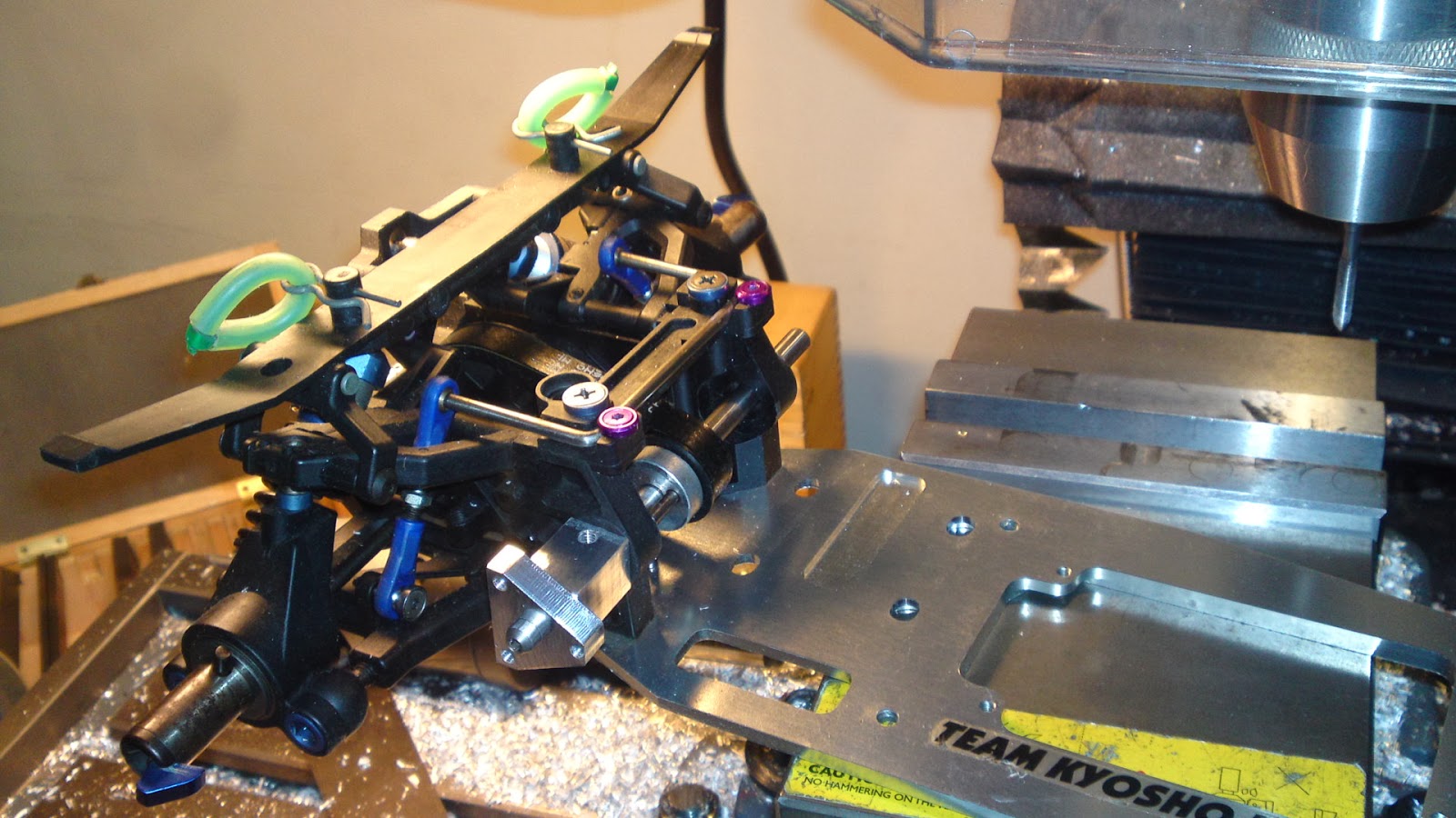 RC BRUSHLESS BLOG---: Kyosho evolva (machined brushless conversion kit)