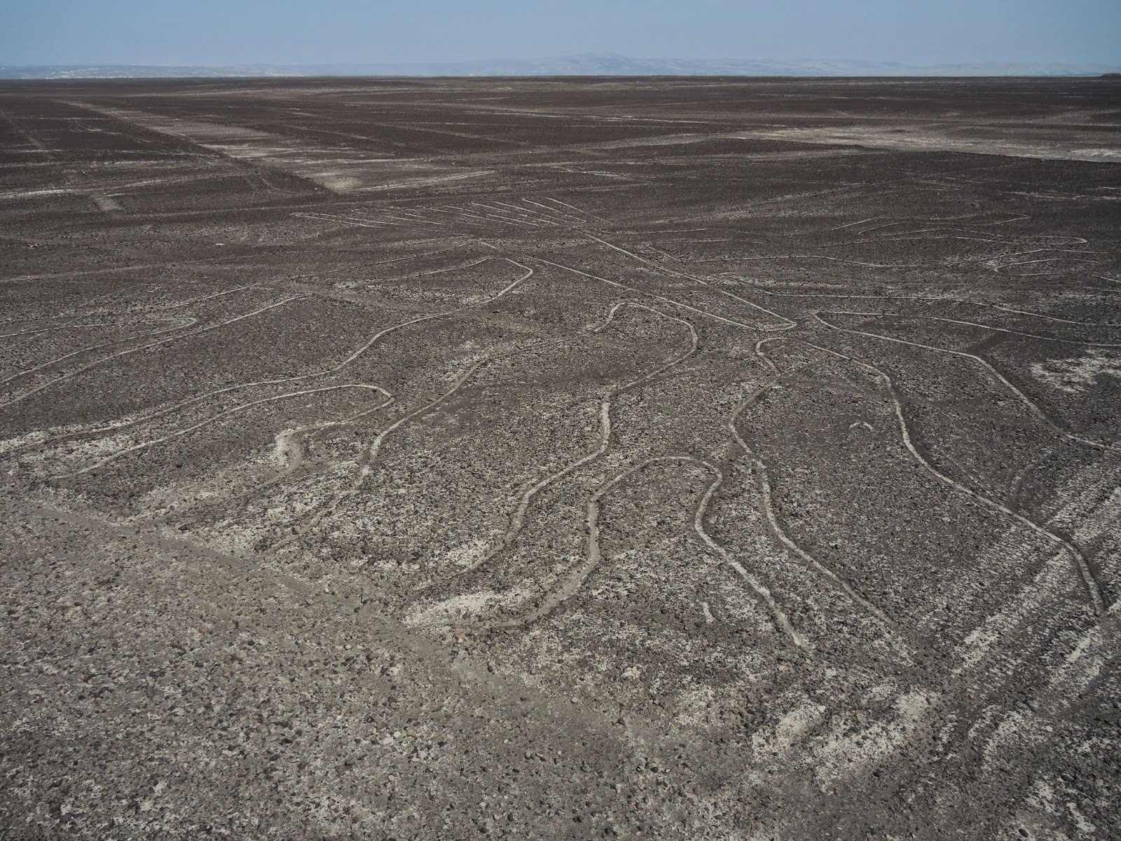 C'est au tour de Beber: Les lignes de Nazca et la visite de Ica...