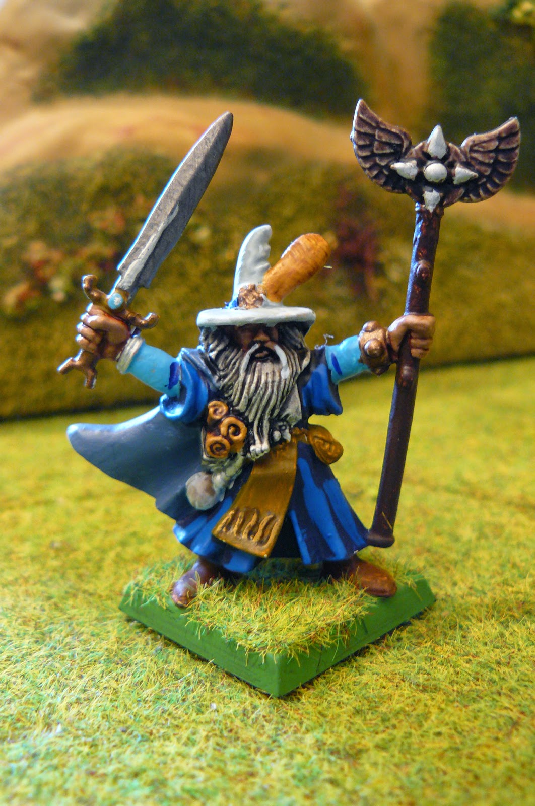Tiny Tin Men: Plastic Warhammer Quest Wizard