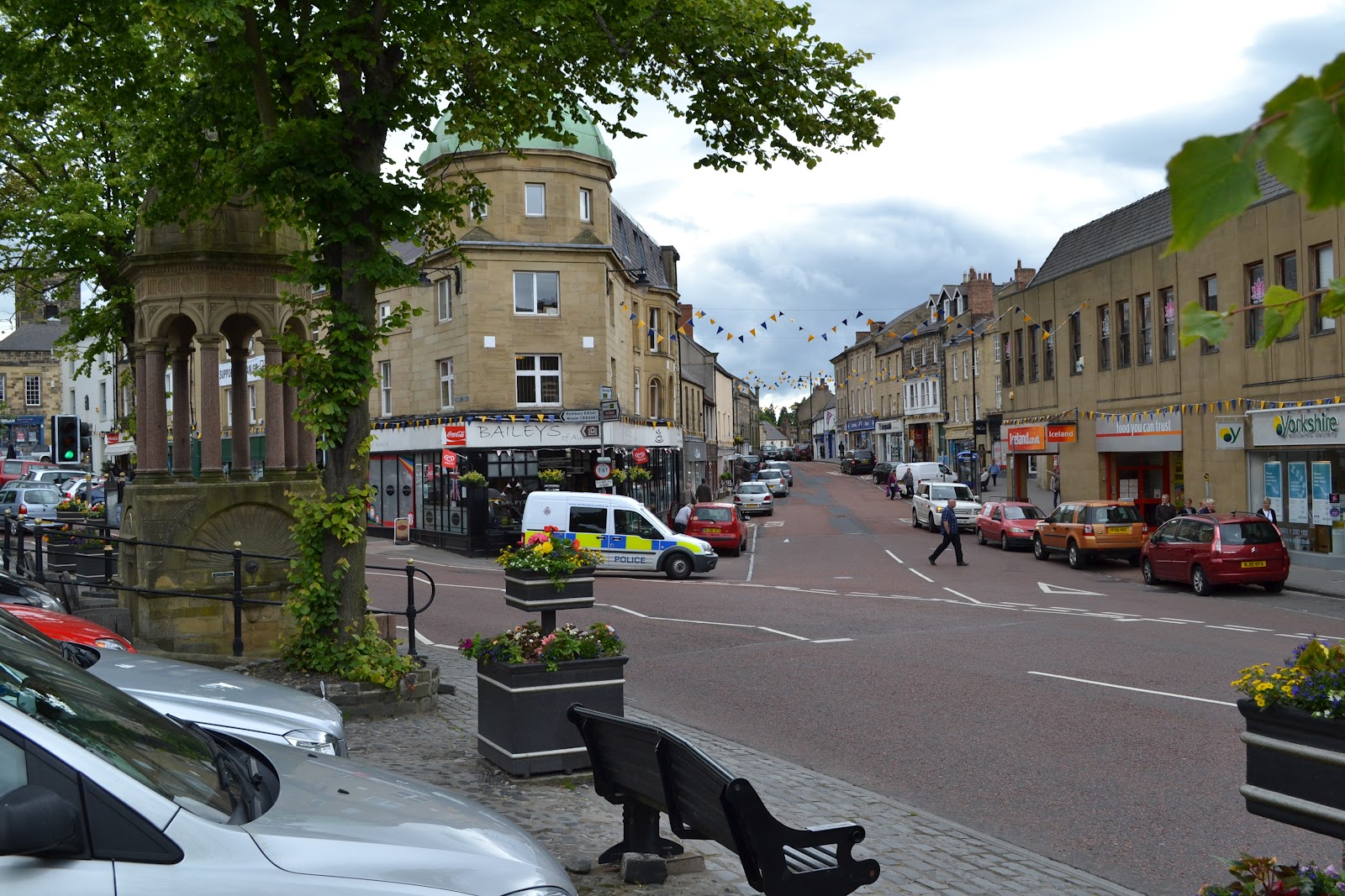 Anne & Peter Out and About: Alnwick & Alnmouth