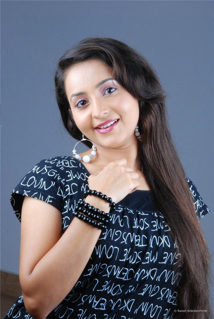 Soyagam For Ever: Bhama Photo Shoot Stills