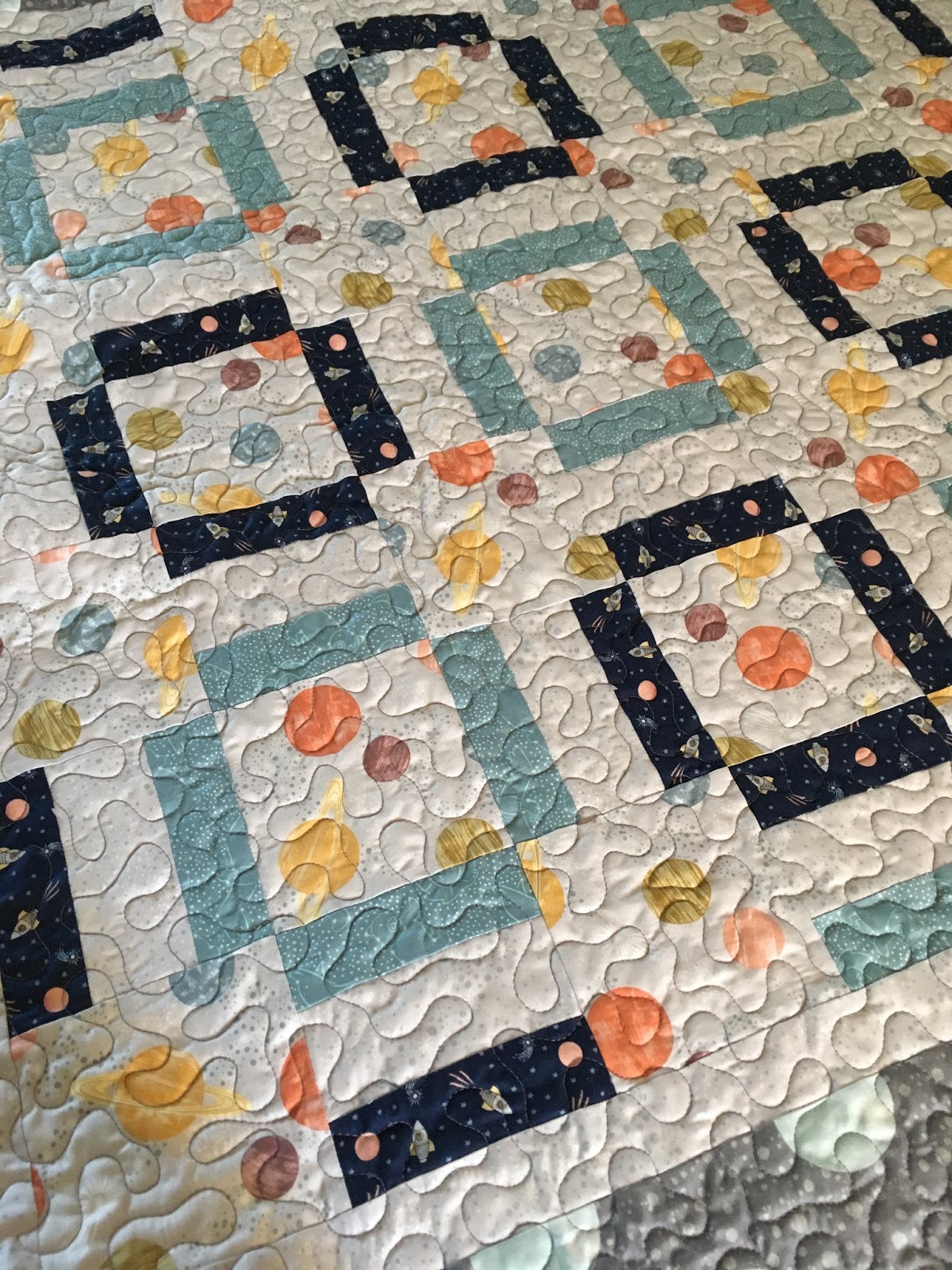 PamelaQuilts: Window Box Quilt - To the Moon and Back
