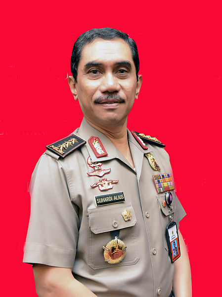 Profil Lengkap Suhardi Alius - BIOGRAFI TOKOH TERNAMA