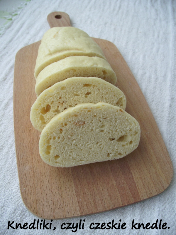 Knedlik, czyli czeski knedel.
