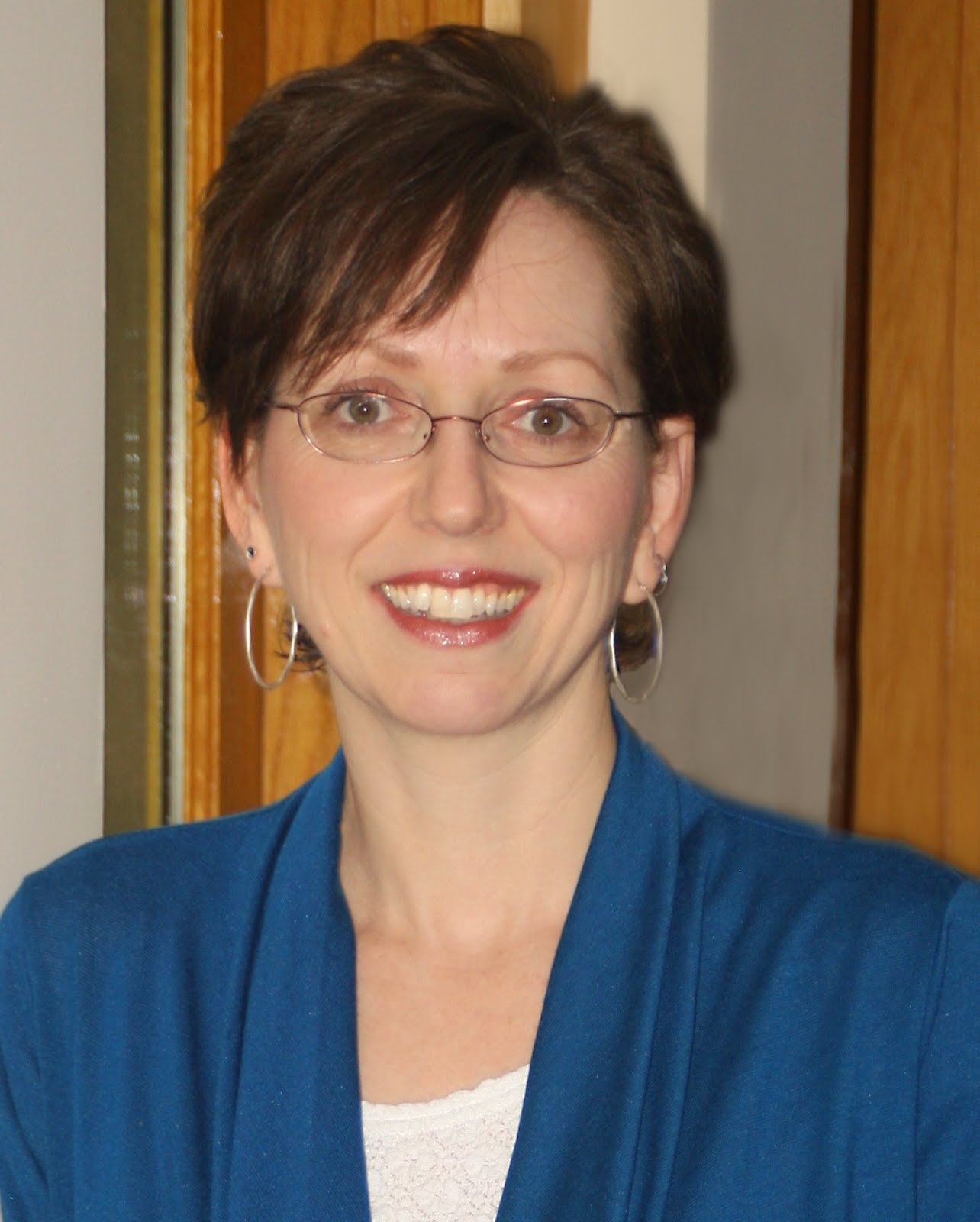 Catholic Moms Talk: A Catechism on Every Shelf