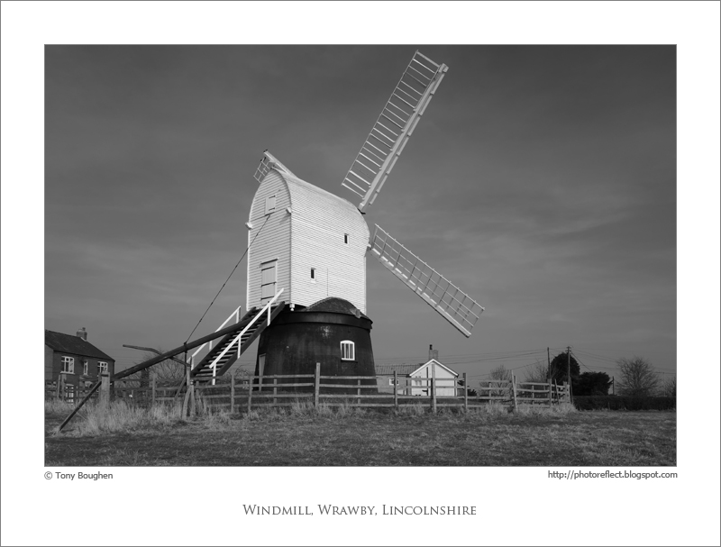 PhotoReflect: Wrawby windmill