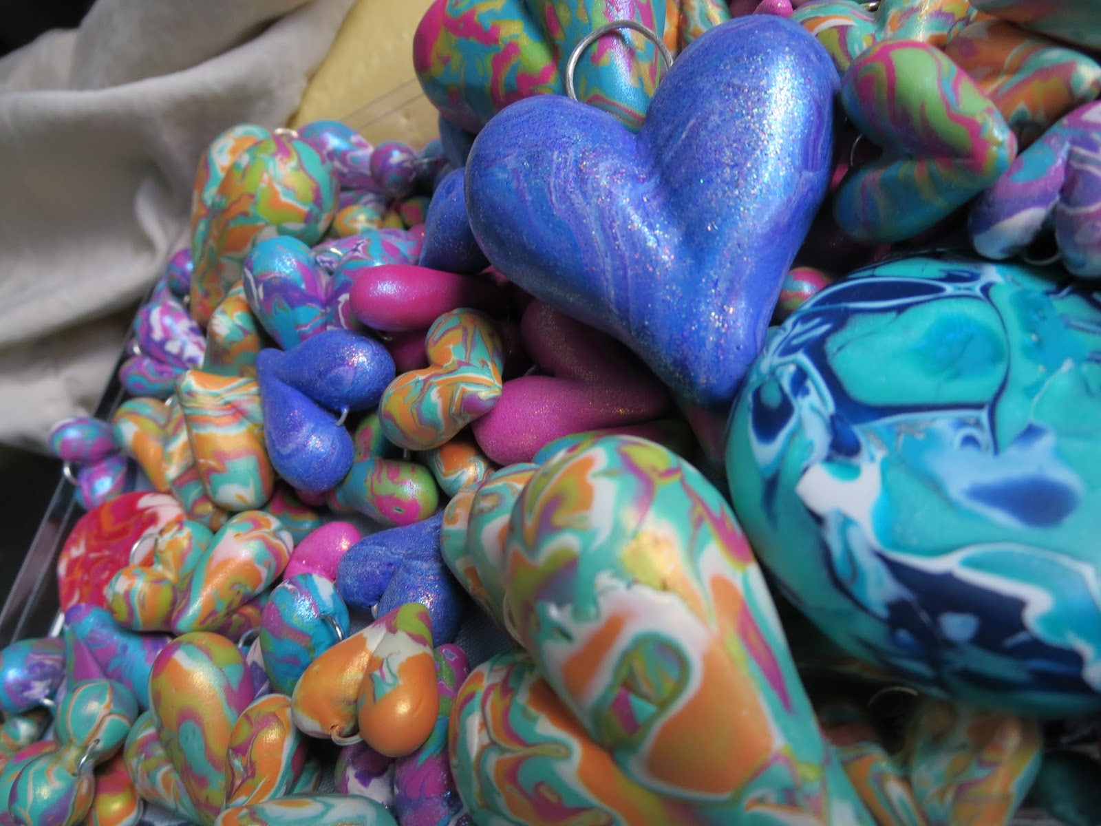 HeArtfully Creating: POLYMER CLAY ADVENTURE: More Puffy Hearts Using ...