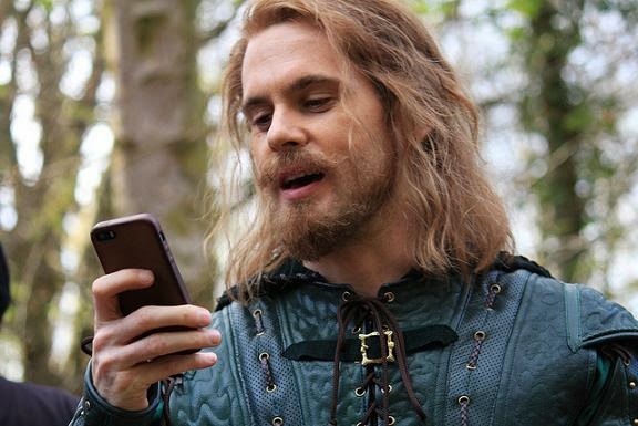 Doctor Who Season 8 filming photos reveal a new character from the ...