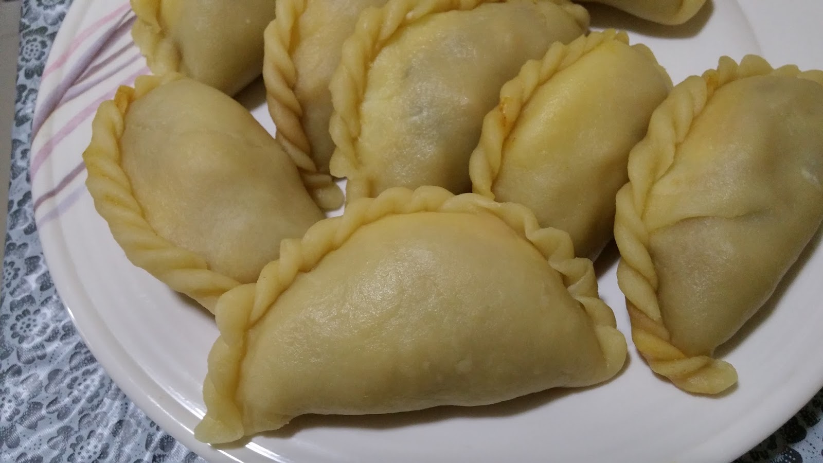 Cooking with Lu: Curry Puff / Karipap
