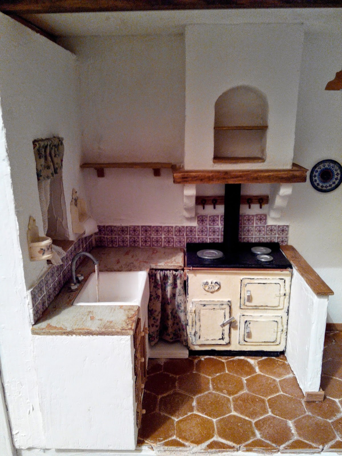 Le mini di Claudia ... Il mondo in scala 1:12: La cucina completa