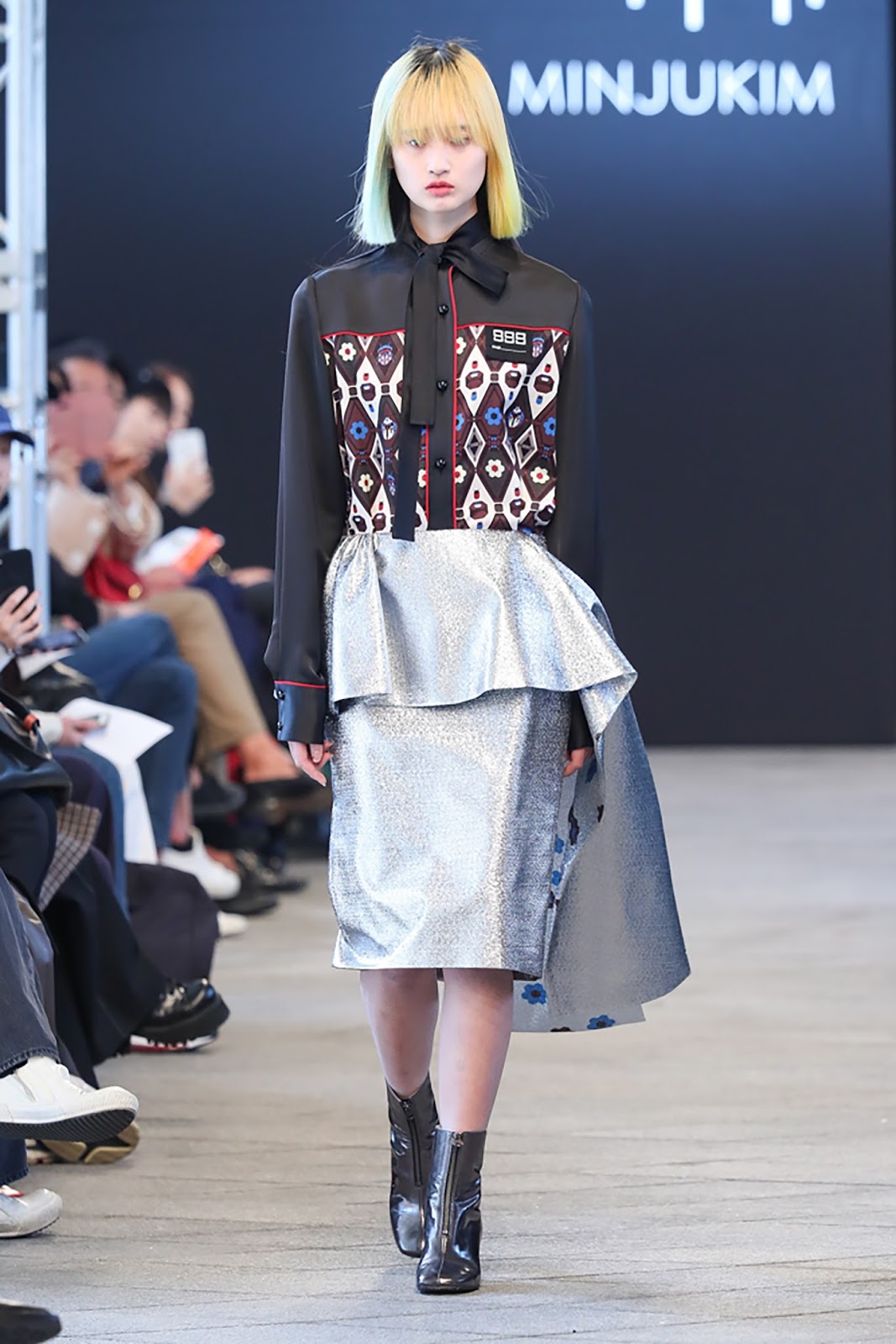 Minju Kim Seoul Fall 2018.....Fashionweekly...On Fow24news.com - FOW 24 ...