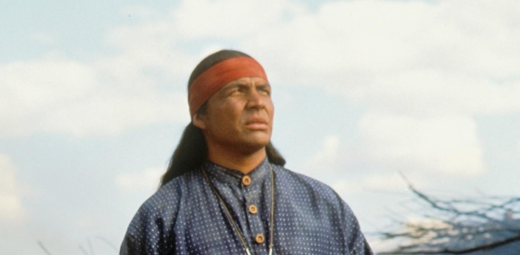 White Wolf : Blackfeet actor Steve Reevis from Browning Walks On