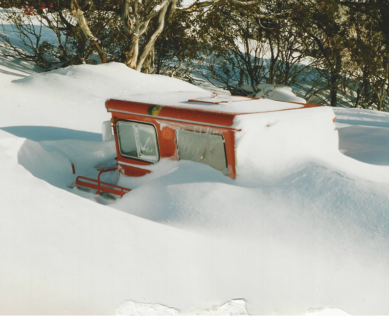 Australian Alpine Oversnow Equipment: Snow Trac
