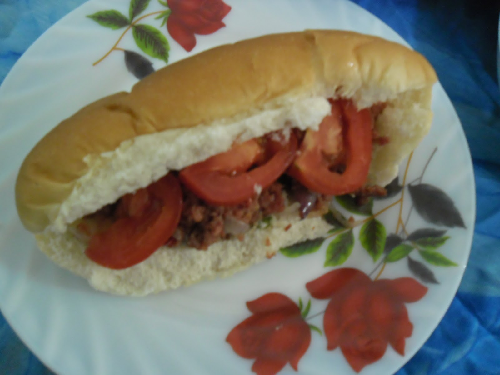 Zalekha Luvs Cooking: Corned Beef Cili Padi with Roll Bun..