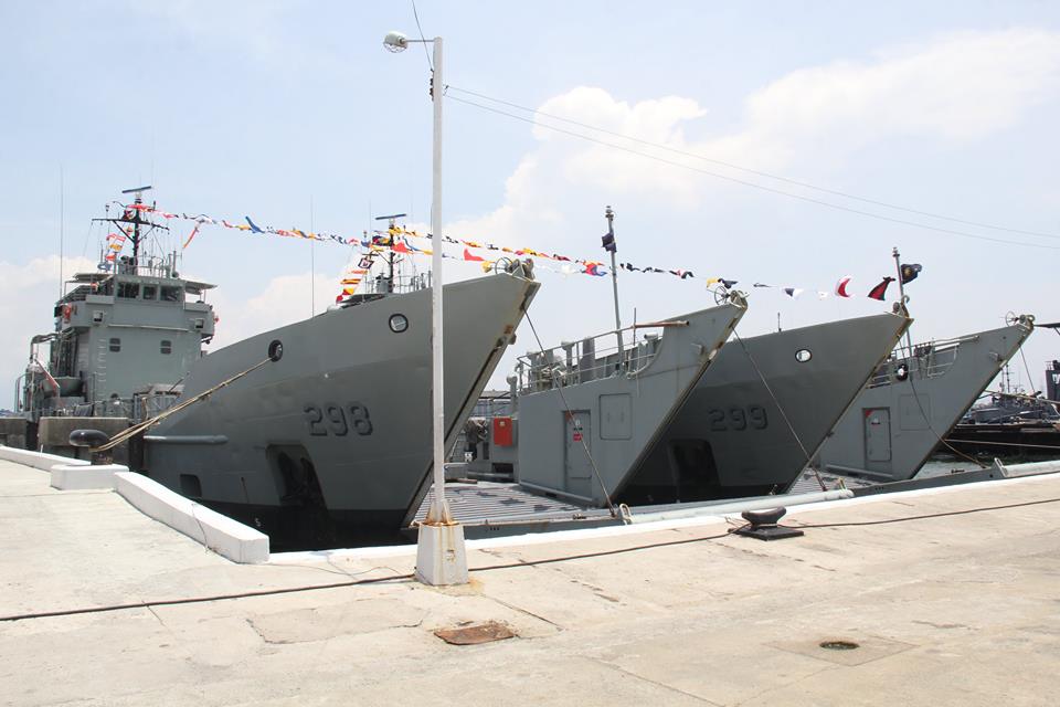 PH Navy Baptizes new 2 Warships and 2 Rocket-Armed Helicopters - Exam ...