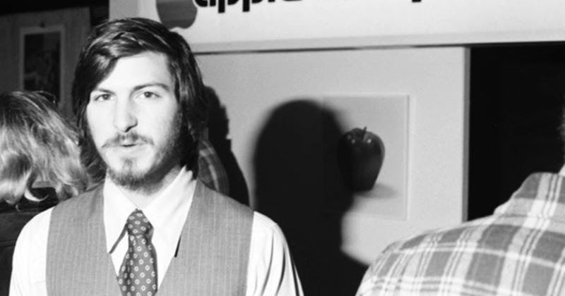 30 Fascinating Photographs of a Young Steve Jobs in the 1970s and 1980s ...