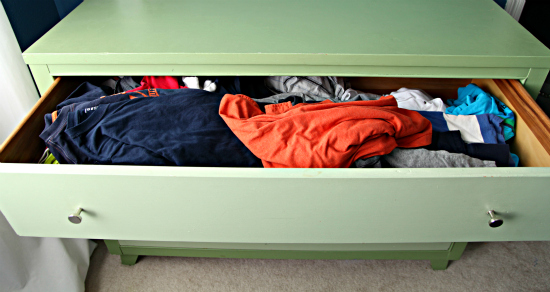 IHeart Organizing: Conquering Clothing Clutter: Kid's Dresser