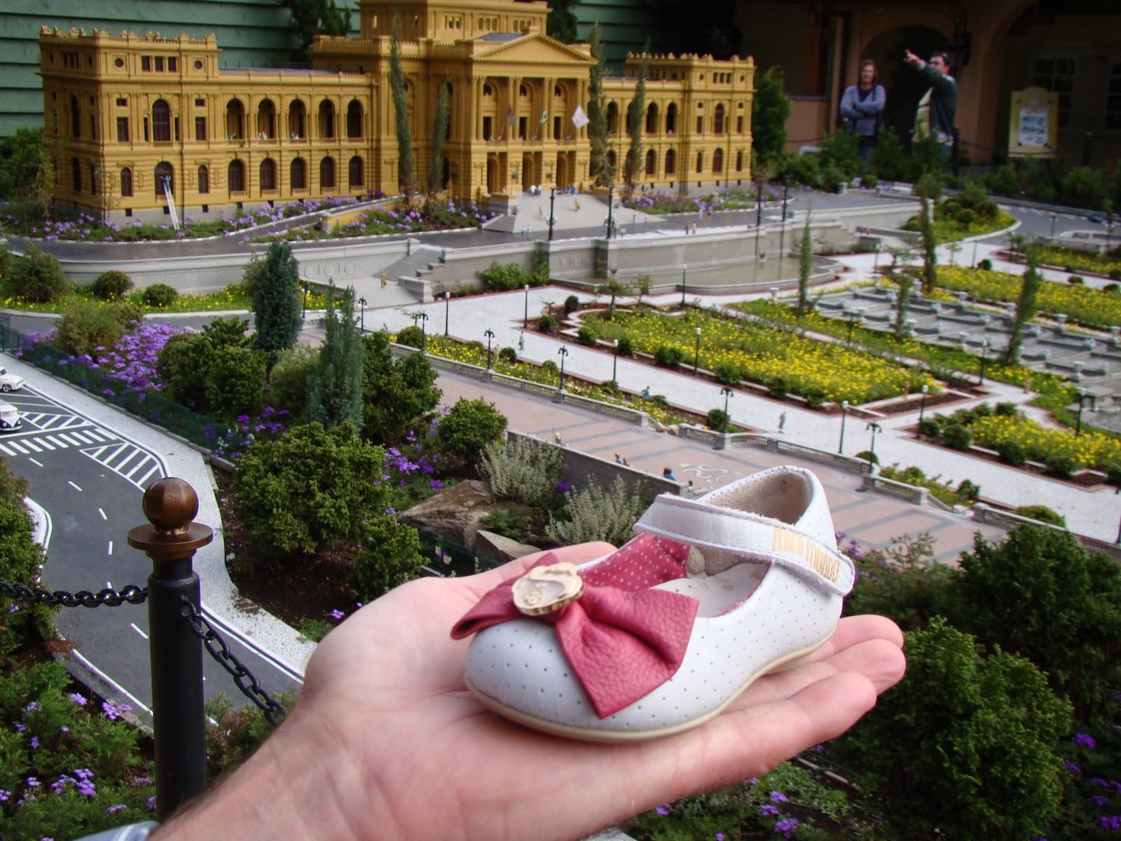 Miron Neto: Mini Mundo leva suas miniaturas para duas capitais