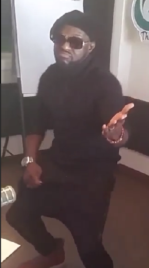 Is Jim Iyke Married? See His Wedding Ring & Shoki Dance Moves ...