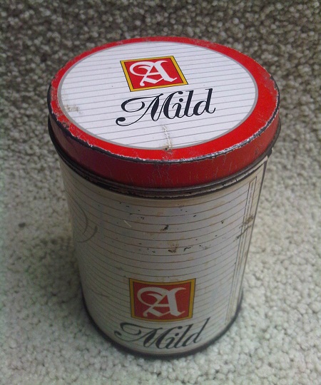 Karya Babah Antik: Kaleng Rokok A Mild